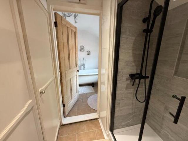 2 bedroom terraced house for sale in Summer Street, Slip End, LU1