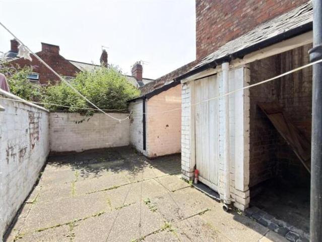 2 bedroom terraced house for sale in Surrey Street, Belgrave, Leicester, LE4