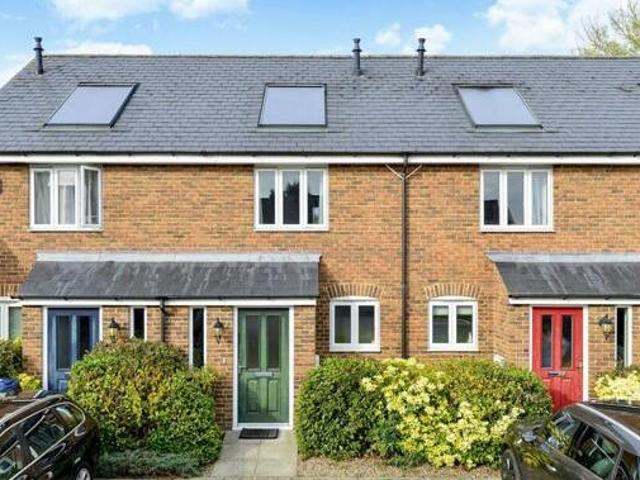 2 Bedroom Terraced House For Sale In Surrey