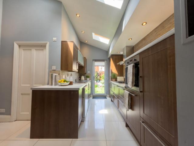 2 bedroom terraced house for sale in Swindon, Wiltshire, SN1