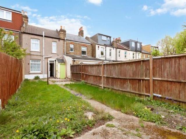 2 bedroom terraced house for sale in Sydney Road, Raynes Park, SW20