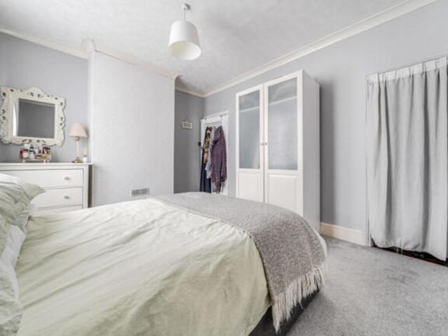 2 bedroom terraced house for sale in Ponting Street, Swindon, SN1