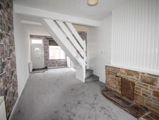 2 bedroom terraced house for sale in Pool Road, Newfoundpool, LE3