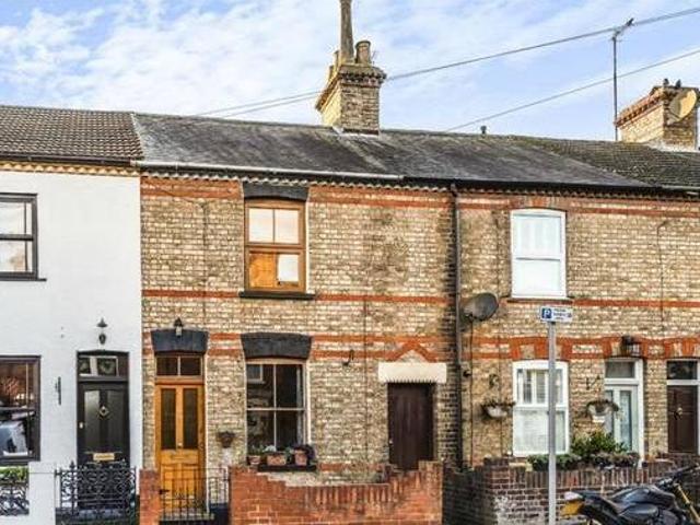 2 bedroom terraced house for sale in Palmerston Street Bedford MK41