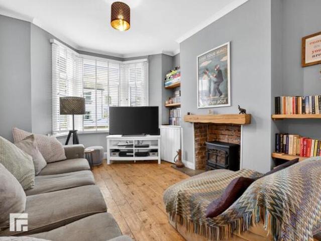 2 bedroom terraced house for sale in Pantbach Road, Rhiwbina, CF14