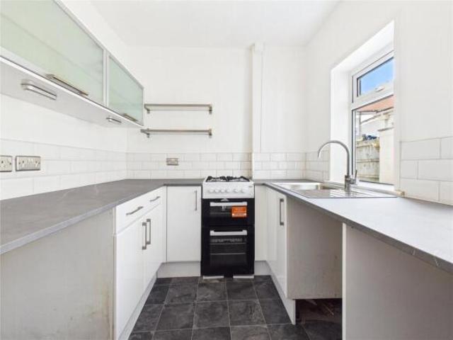 2 bedroom terraced house for sale in Park Avenue, Bristol, BS3