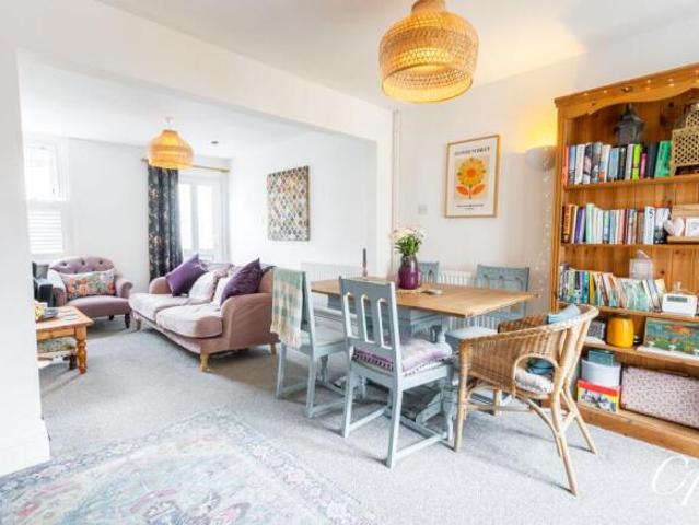 2 bedroom terraced house for sale in Park Street, Cheltenham, GL50