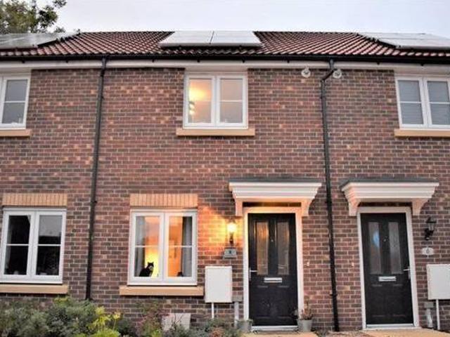2 bedroom terraced house for sale in Pasture Grove Collingham NG23