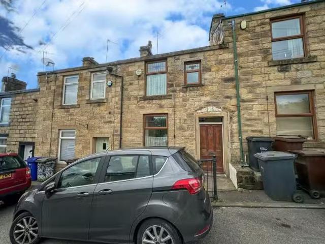 2 bedroom terraced house for sale in Pasture Lane, Barrowford.