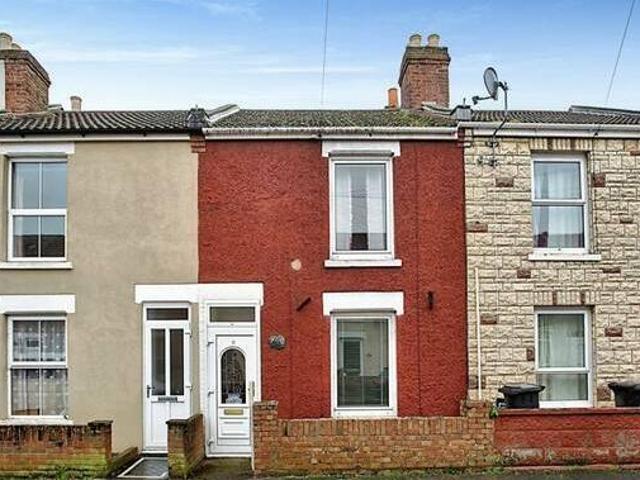 2 bedroom terraced house for sale in Pelham Road Gosport PO12
