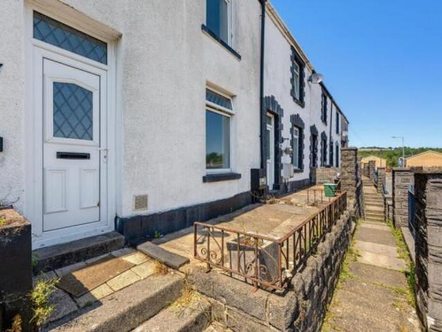 2 bedroom terraced house for sale in Pentregethin Road, Cwmbwrla, SA5