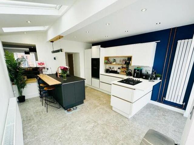 2 Bedroom Terraced House For Sale In Pentwynmawr