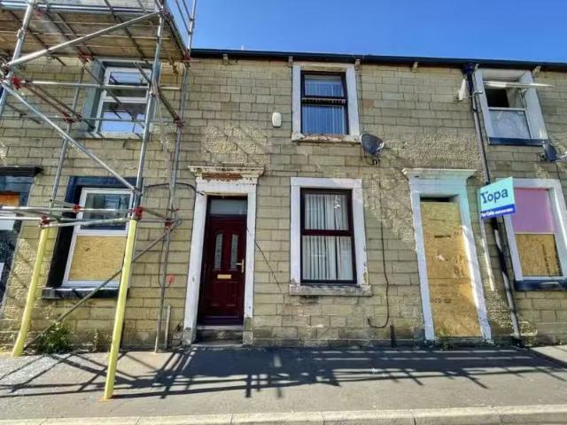 2 bedroom terraced house for sale in Pine Street, Burnley, BB11