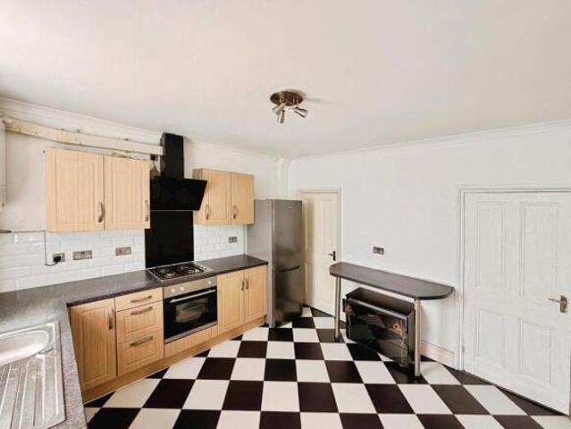 2 bedroom terraced house for sale in Priestley Street, Sheffield, S2