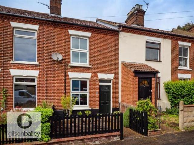 2 bedroom terraced house for sale in Primrose Road, Norwich, NR1