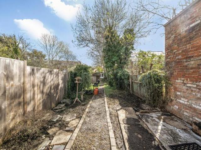 2 bedroom terraced house for sale in Princes Street, Oxford, OX4