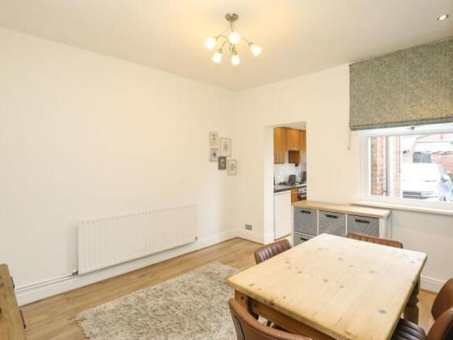 2 bedroom terraced house for sale in Robin Lane, Beighton, S20