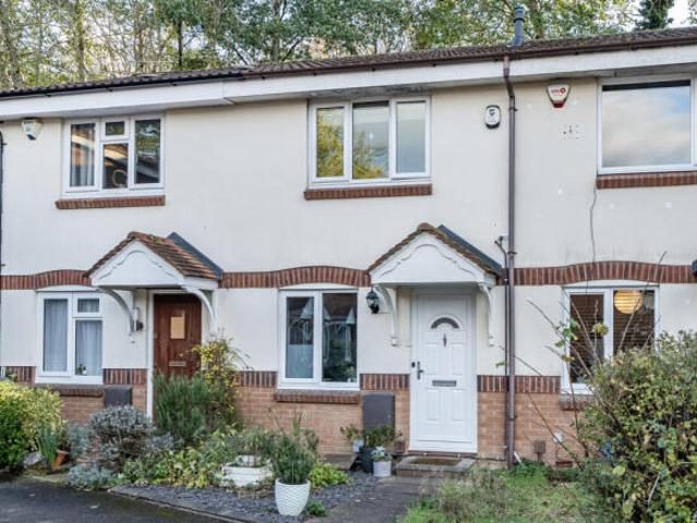 2 bedroom terraced house for sale in Roegate Drive, St. Annes Park, Bristol, Somerset, BS4