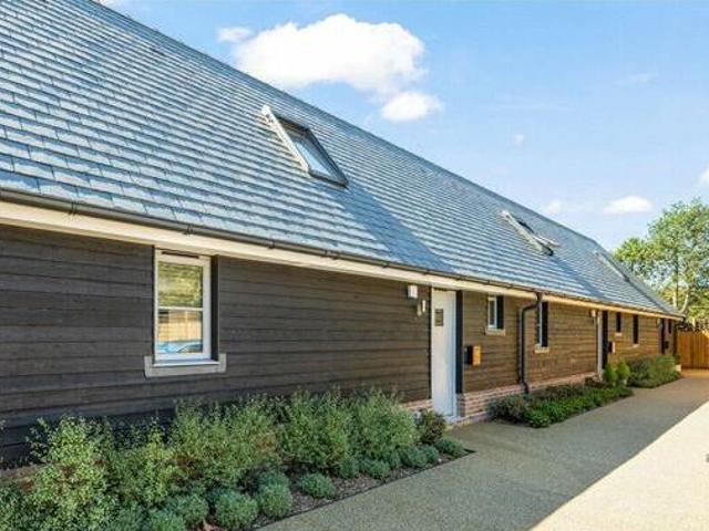 2 Bedroom Terraced House For Sale In Romsey