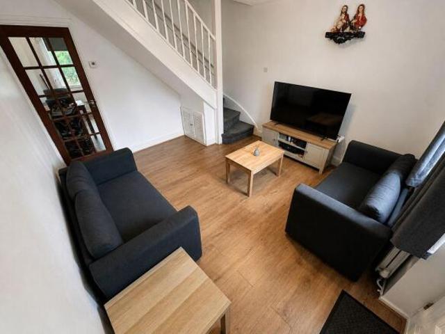 2 bedroom terraced house for sale in Ravenglass Road, Swindon, SN5