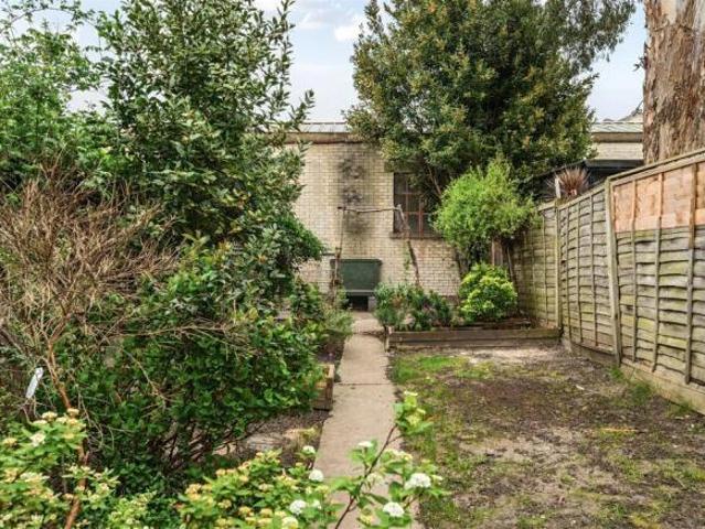2 bedroom terraced house for sale in Rawdon Road, Maidstone, ME15