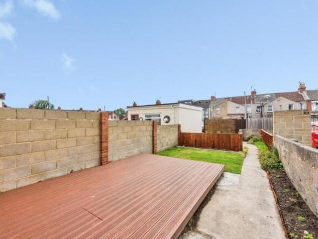 2 bedroom terraced house for sale in Rayfield Grove, Swindon, SN2