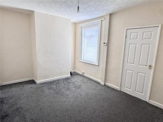 2 bedroom terraced house for sale in Rayfield Grove, Swindon, SN2
