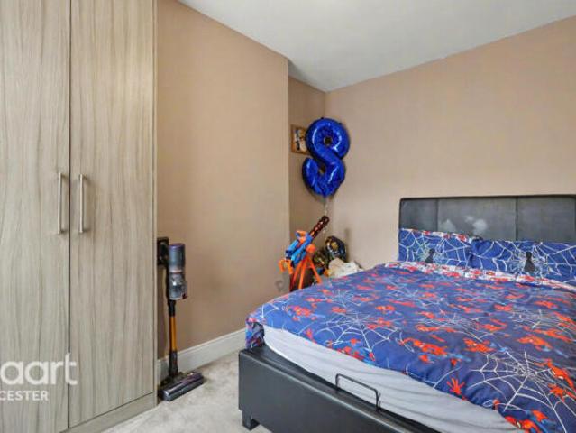 2 bedroom terraced house for sale in Raymond Road, Leicester, LE3