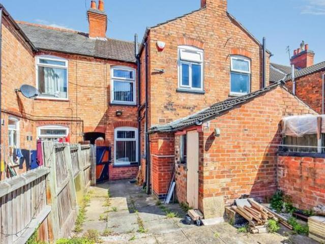 2 bedroom terraced house for sale in Raymond Road, Leicester, LE3