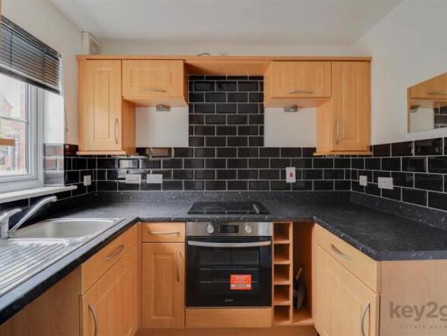 2 bedroom terraced house for sale in Raynald Road, Sheffield, S2
