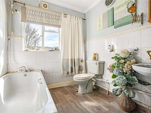 2 bedroom terraced house for sale in Radcliffe Road, East Oxford, OX4