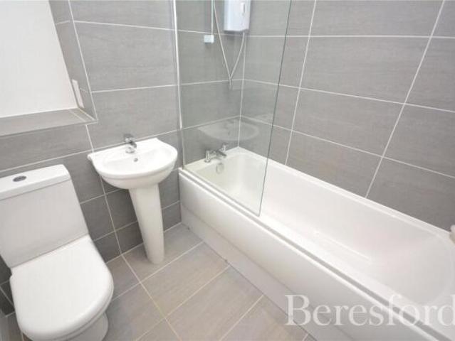 2 bedroom terraced house for sale in Redmayne Drive, Chelmsford, CM2