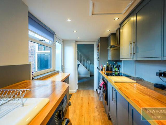 2 bedroom terraced house for sale in Regent Avenue, Harrogate, HG1 4BD, HG1