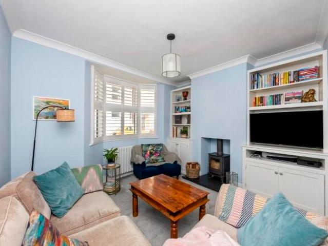 2 bedroom terraced house for sale in Richmond Street, BN2
