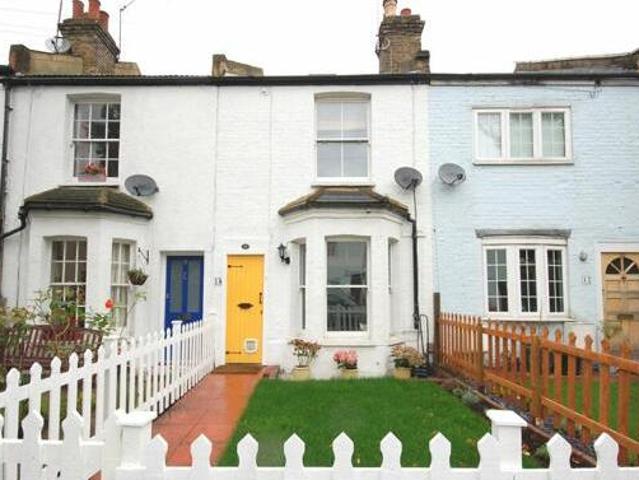 2 Bedroom Terraced House For Sale In Richmond, Surrey