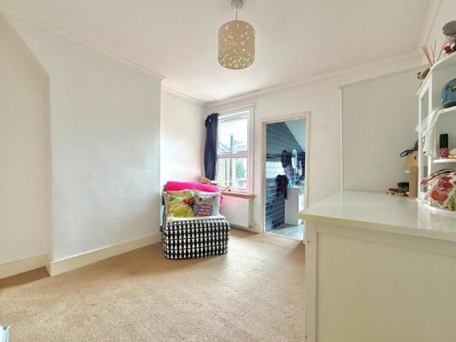 2 bedroom terraced house for sale in Ridge Street, Watford, WD24