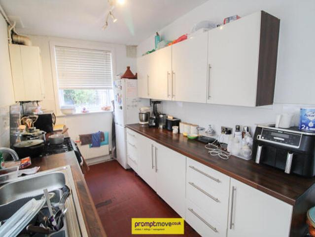 2 bedroom terraced house for sale in Ridgway Road Luton LU2 7RS, LU2