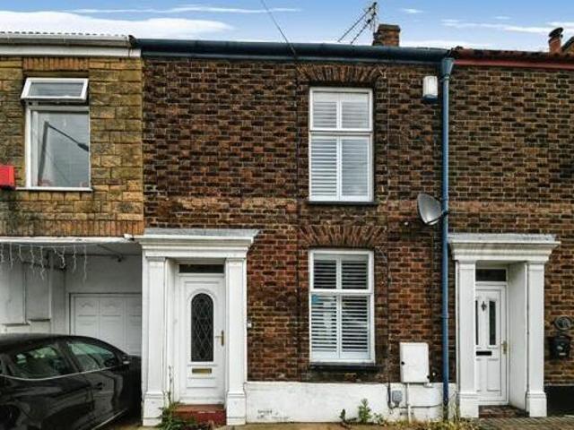 2 Bedroom Terraced House For Sale In wood