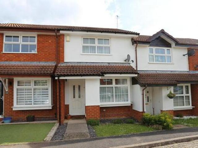 2 Bedroom Terraced House For Sale In Woodley