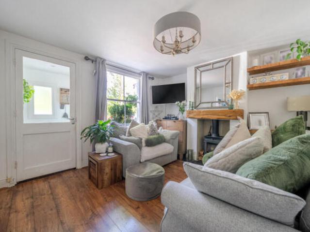 2 bedroom terraced house for sale in Worplesdon Road, Guildford, Surrey, GU3