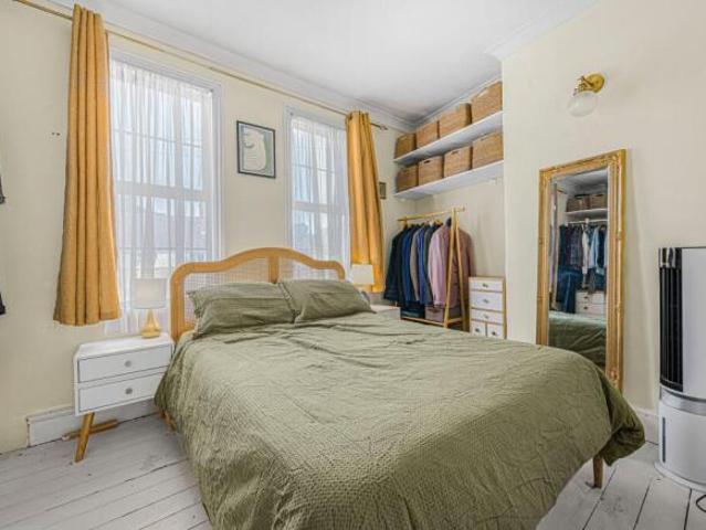 2 bedroom terraced house for sale in Worton Road, Isleworth, TW7