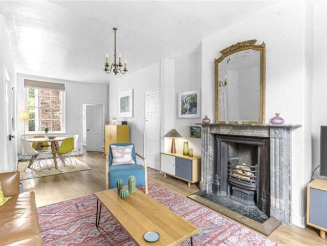 2 bedroom terraced house for sale in Water End, York, North Yorkshire, YO30