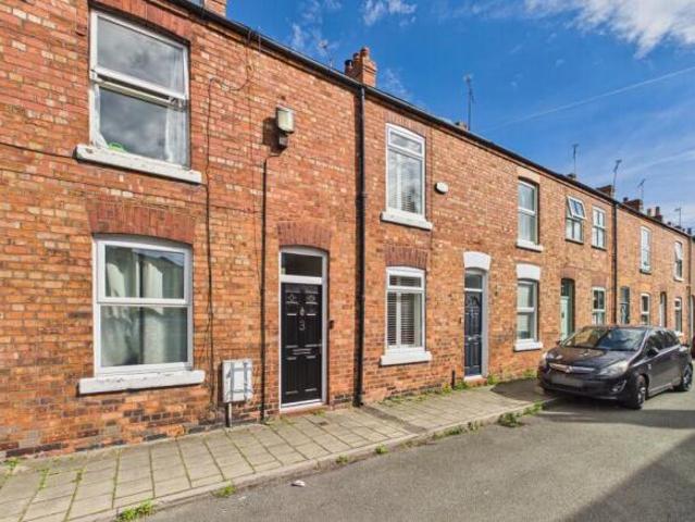 2 bedroom terraced house for sale in Water Tower View, Chester, CH2