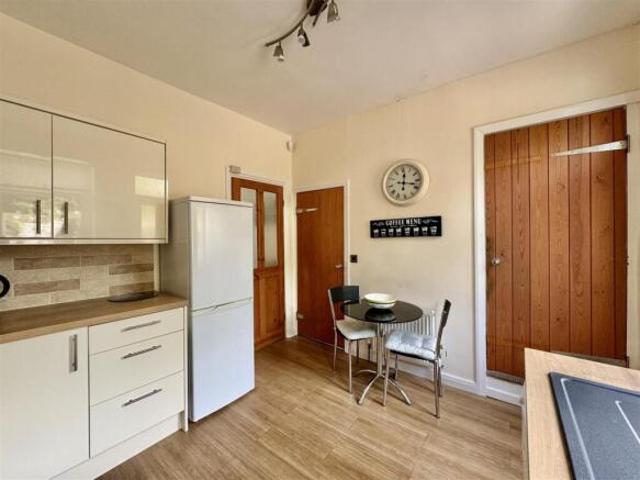 2 bedroom terraced house for sale in Watercroft, Almondbury, Huddersfield, HD5 8UT, HD5
