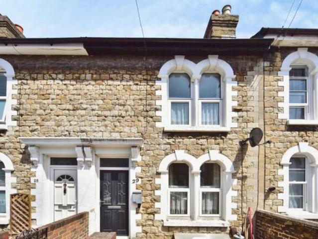 2 bedroom terraced house for sale in Waterlow Road, MAIDSTONE, Kent, ME14