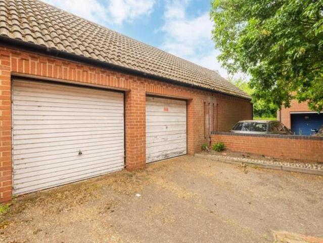 2 bedroom terraced house for sale in Waldegrave, Norwich, NR5