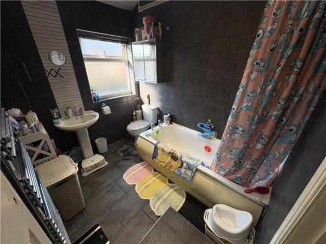 2 bedroom terraced house for sale in Wallwork Street, Stockport, Greater Manchester, SK5