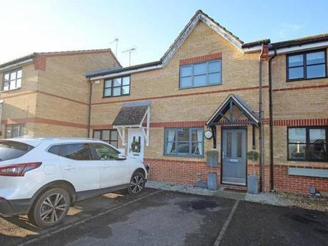 2 bedroom terraced house for sale in Wansbeck Close Stevenage SG1 6AA SG1