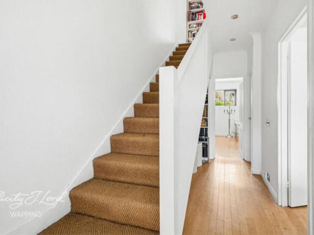 2 bedroom terraced house for sale in Wapping Wall, Wapping E1W