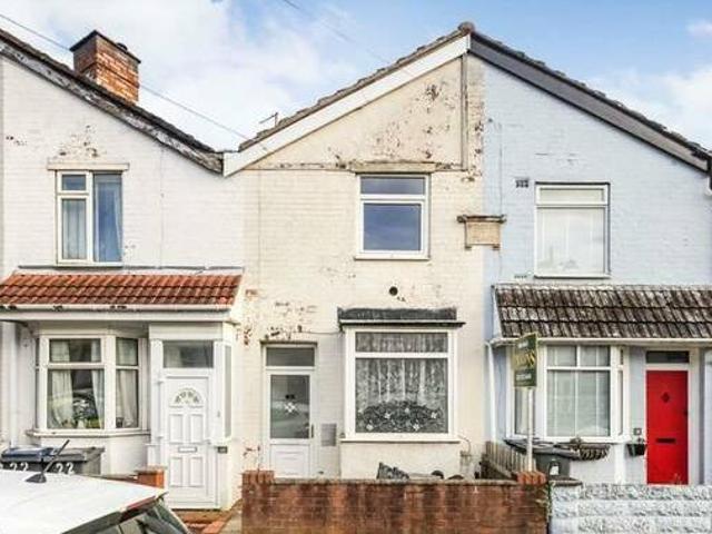 2 bedroom terraced house for sale in Warwards Lane Selly Oak Birmingham B29